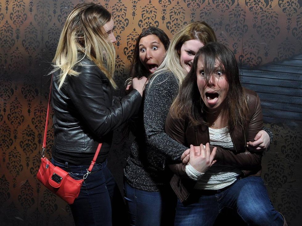 Haunted house's hidden camera makes terror look hilarious - Upworthy