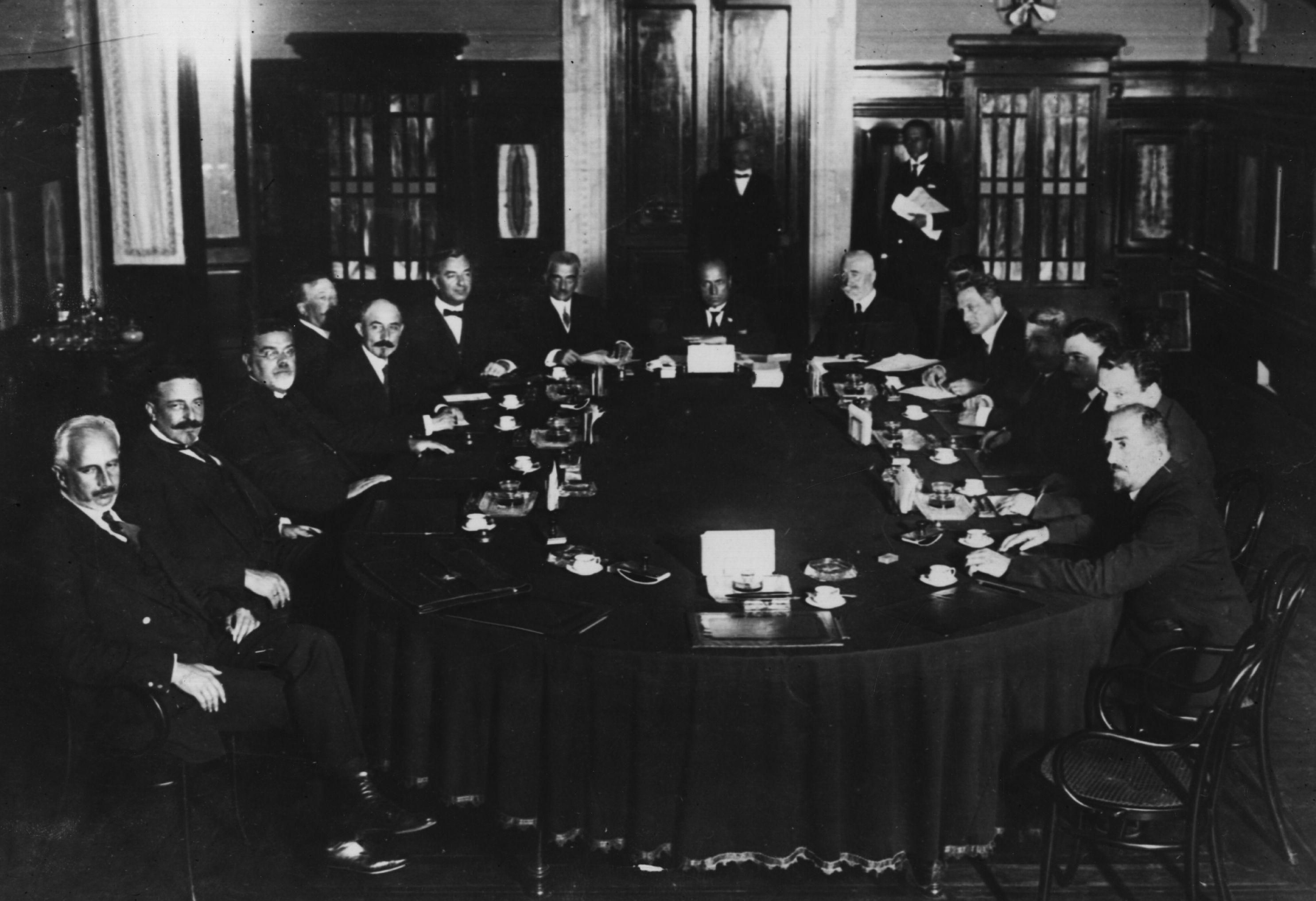 Il primo governo Mussolini tra rivoluzione e continuità - La Verità