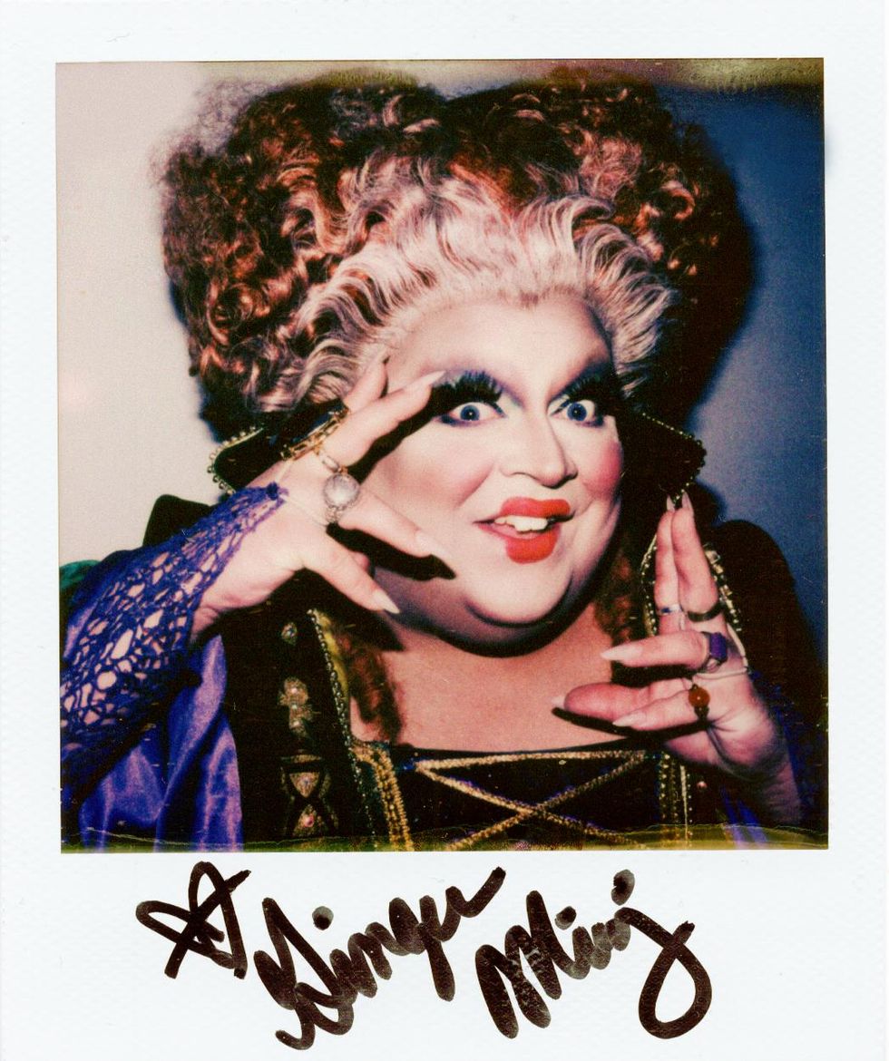 Alan Cumming, Ava Max and Ginger Minj at Hulaween 2022 - PAPER Magazine Alan Cumming, Ava Max and Ginger Minj at Hulaween 2022 - PAPER Magazine