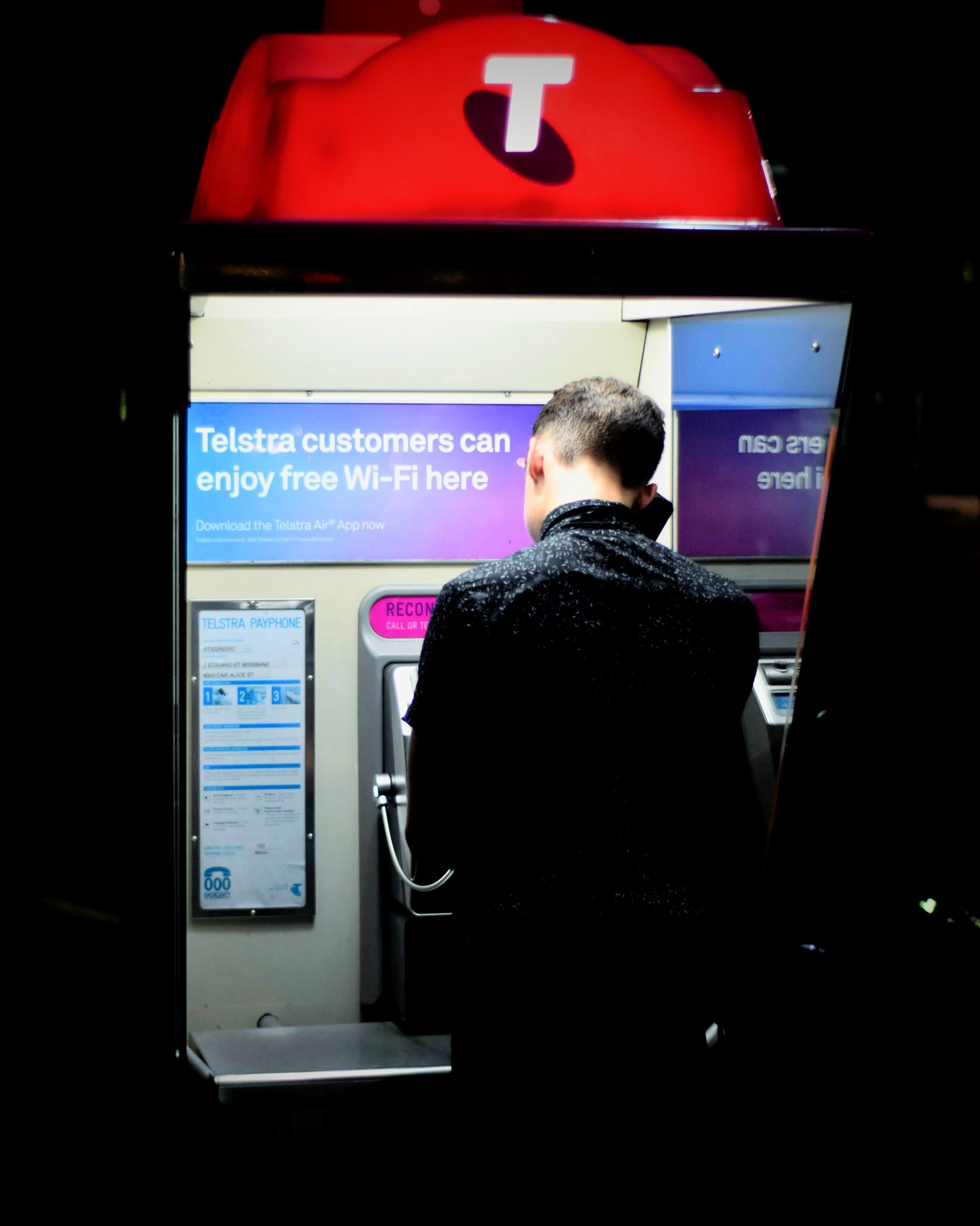 Philadelphia is reinstalling pay phones free for the public - Upworthy