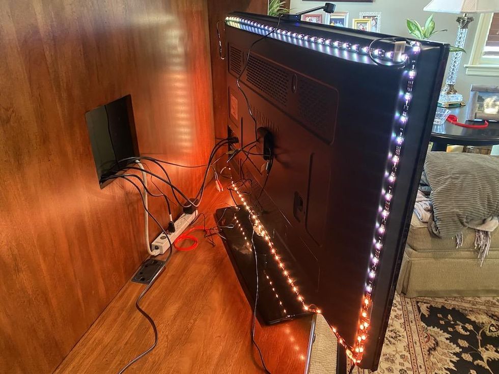 Govee DreamView TV Backlight Review for Large TV Screens - Gearbrain