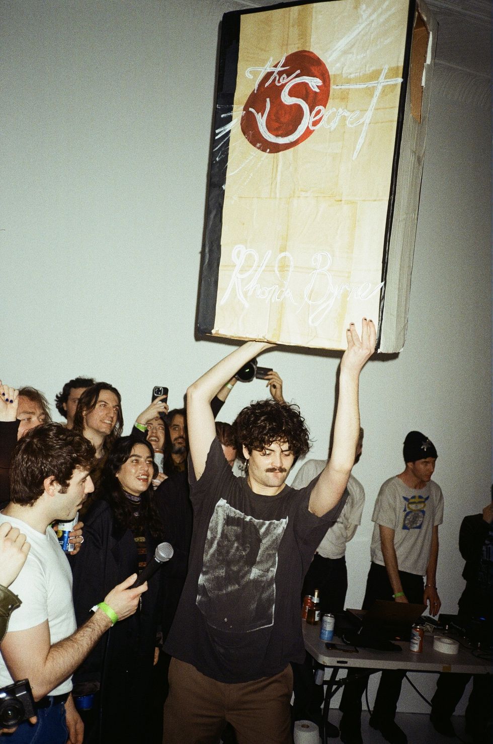 Fresh Pressed: Sunday's Finest at Manero's - PAPER Magazine