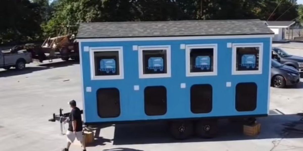 Sleep Trailer hopes to end homelessness with unique invention - Upworthy