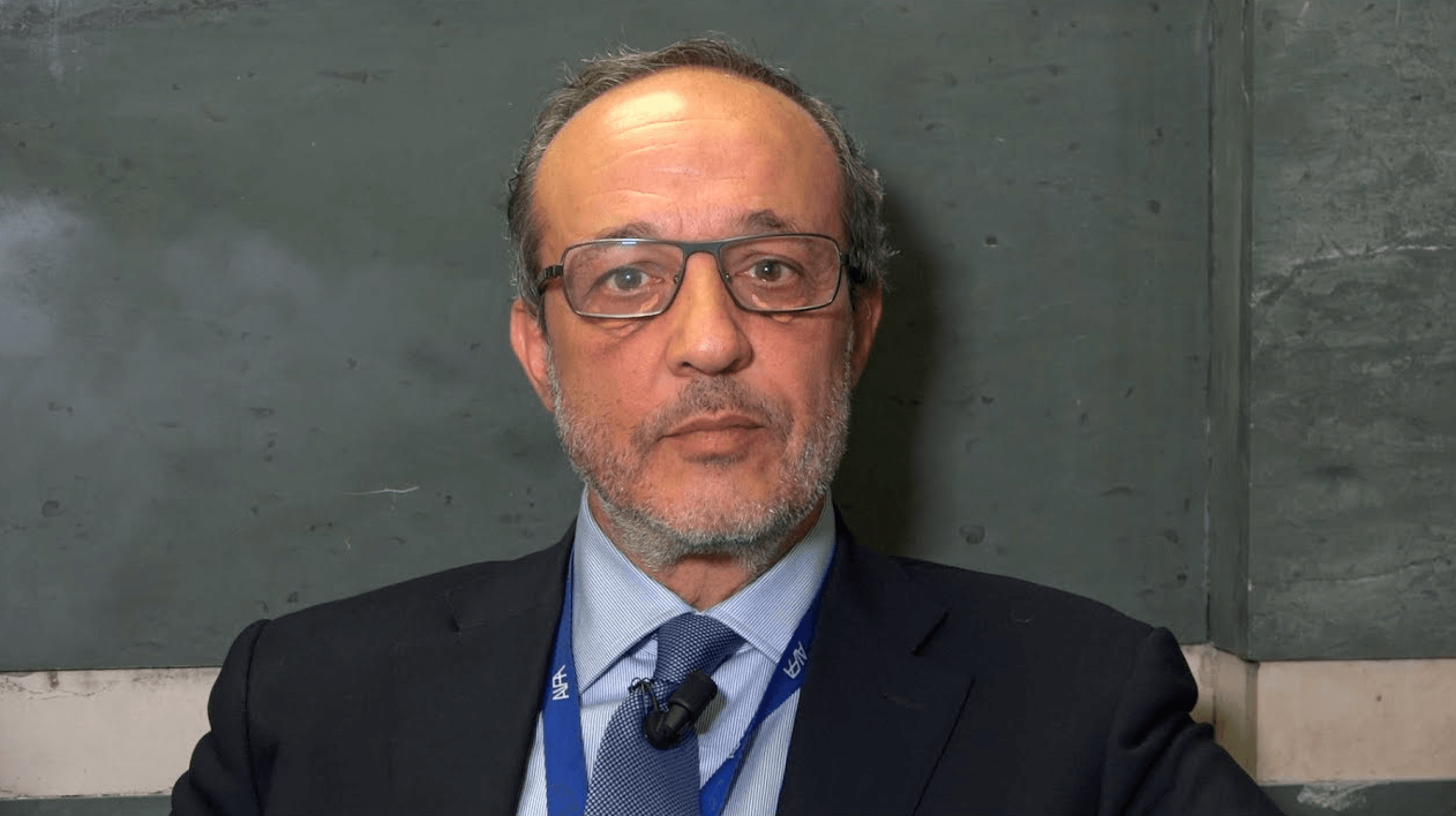 L’ex direttore Aifa: «Coprire informazioni fa perdere la fiducia» - La ...