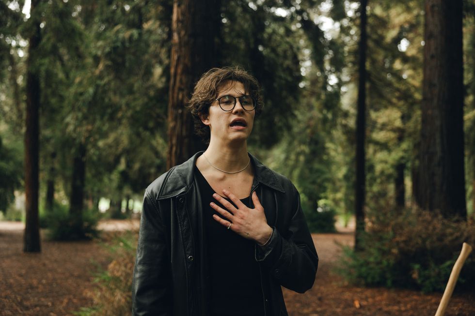 David Kushner Premieres New Single "Daylight" - PAPER Magazine