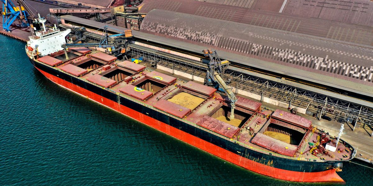 Parte la guerra al grano ucraino. Il fronte ribelle si allarga, panico ...