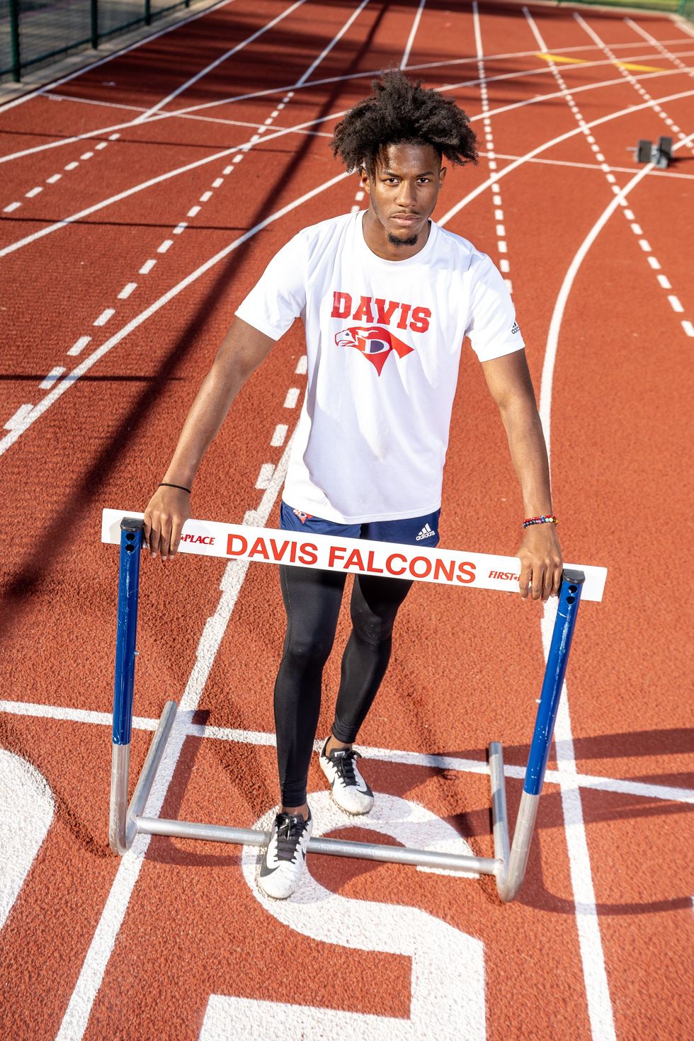 RUNNERS TAKE YOUR MARK: Aldine Davis loaded with young, individual ...
