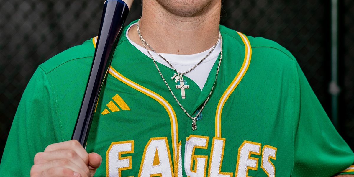 MAKING HIS MARK: FBCA's Dever Goes Out With A Bang - VYPE