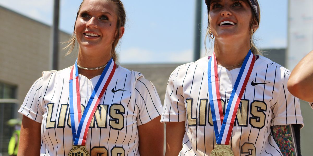 BACK2BACK: Stars of Lake Creek reflect on second State Title; photo ...