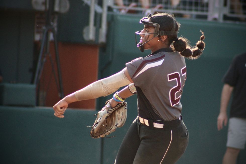 “OFFICIALLY ON TOP”: Lady Oilers detail their championship season ...