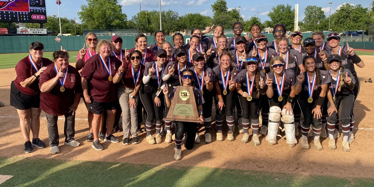 “OFFICIALLY ON TOP”: Lady Oilers detail their championship season ...