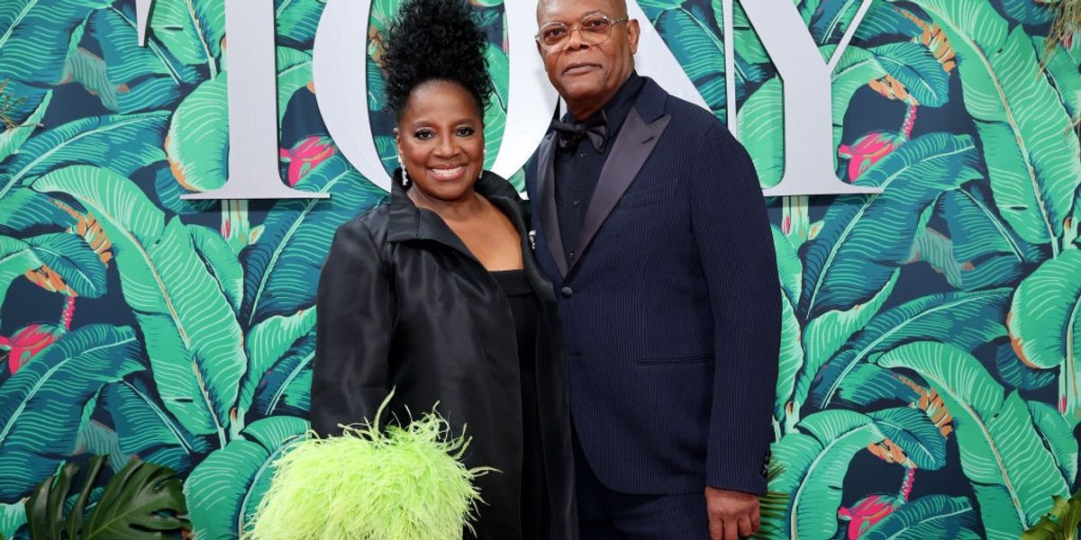 Samuel L. Jackson Wife LaTanya Richardson Marriage Timeline - xoNecole