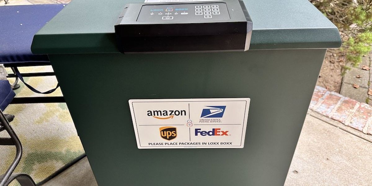 Loxx Boxx Review: A smart package delivery box - Gearbrain