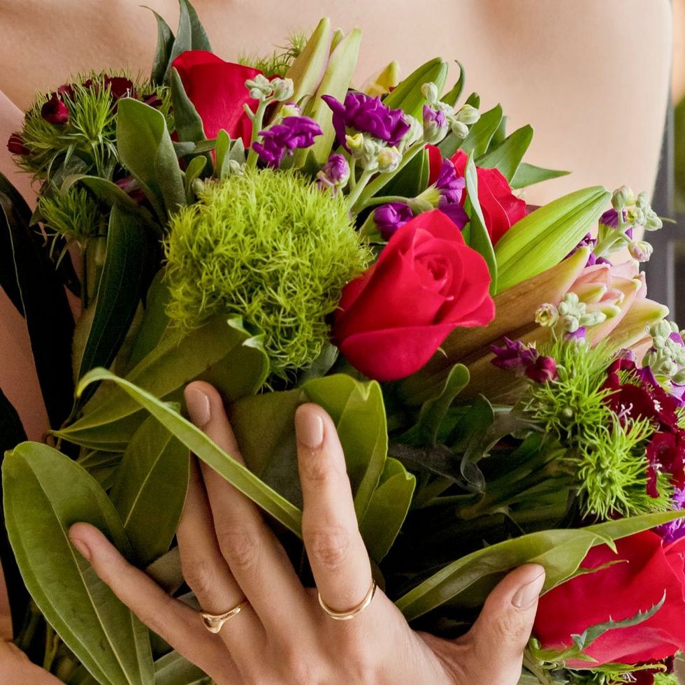 BloomsyBox's sustainable flowers will brighten your world - Upworthy