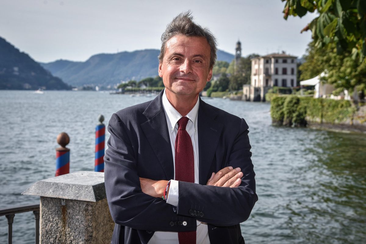 Carlo Calenda: «Il centro di Renzi è un fritto misto: mai più con lui ... Carlo Calenda: «Il centro di Renzi è un fritto misto: mai più con lui ...