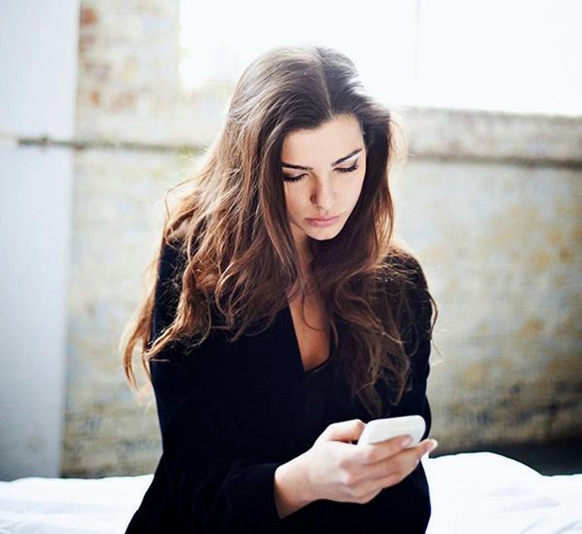 20 Extremely Embarrassing Moments Caused by Your Phone