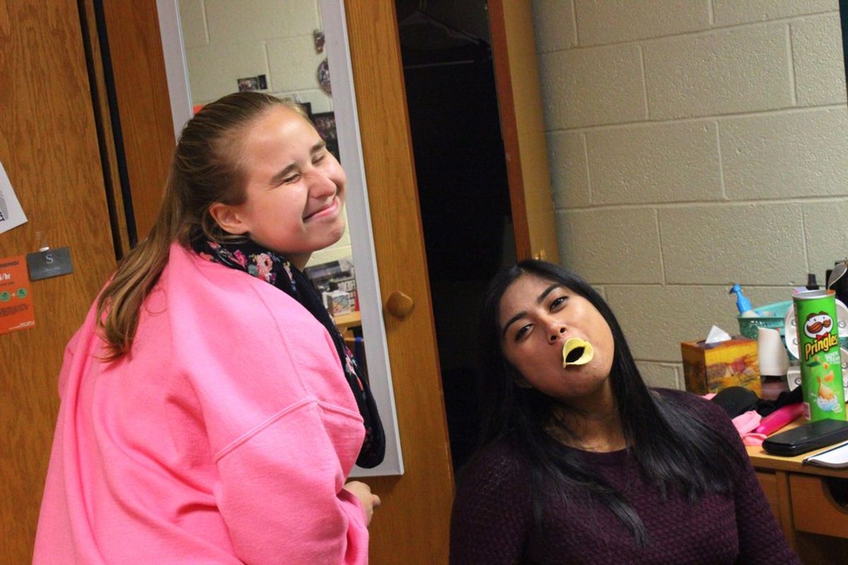 6 Reasons Your College Roommate Is Pretty Much Your Mom