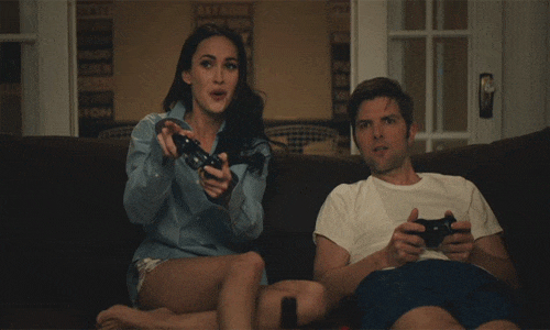 7 Gifs That Describe Gamer Couples
