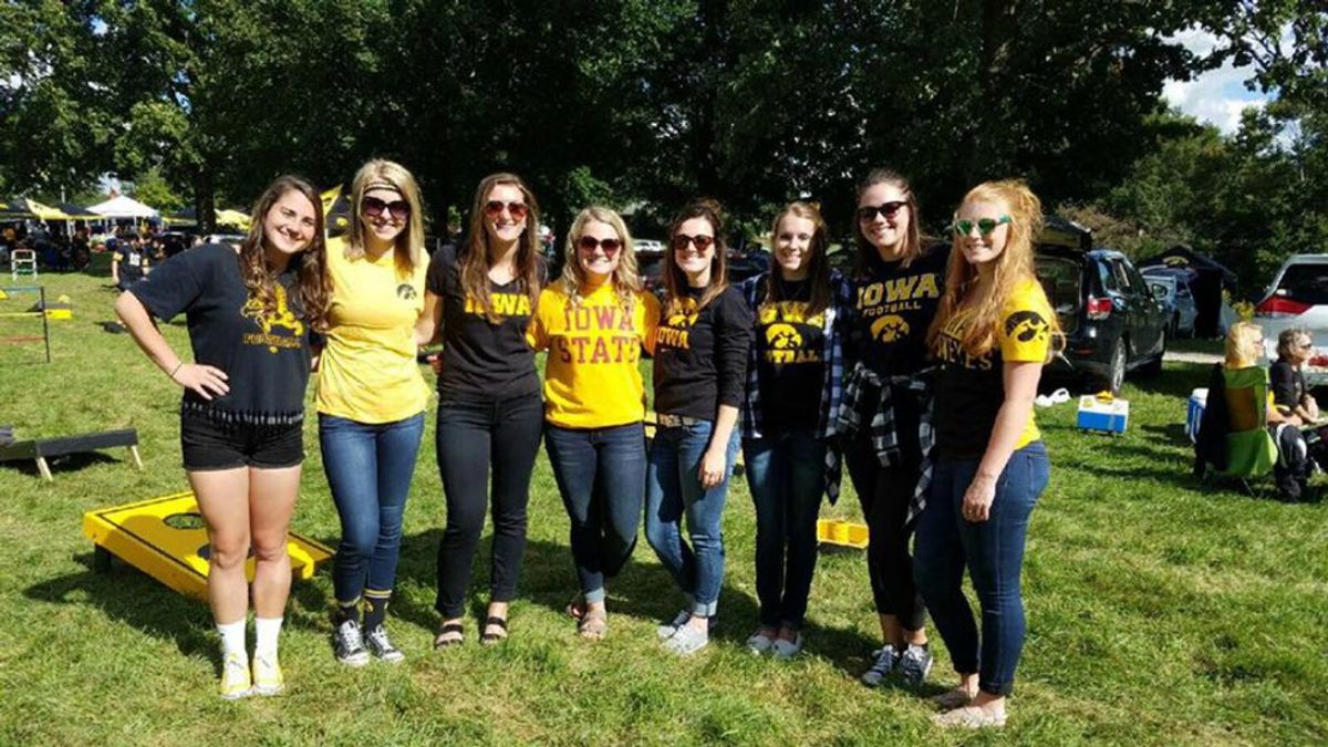 8 Reasons Why Hometown Friends Are The Best