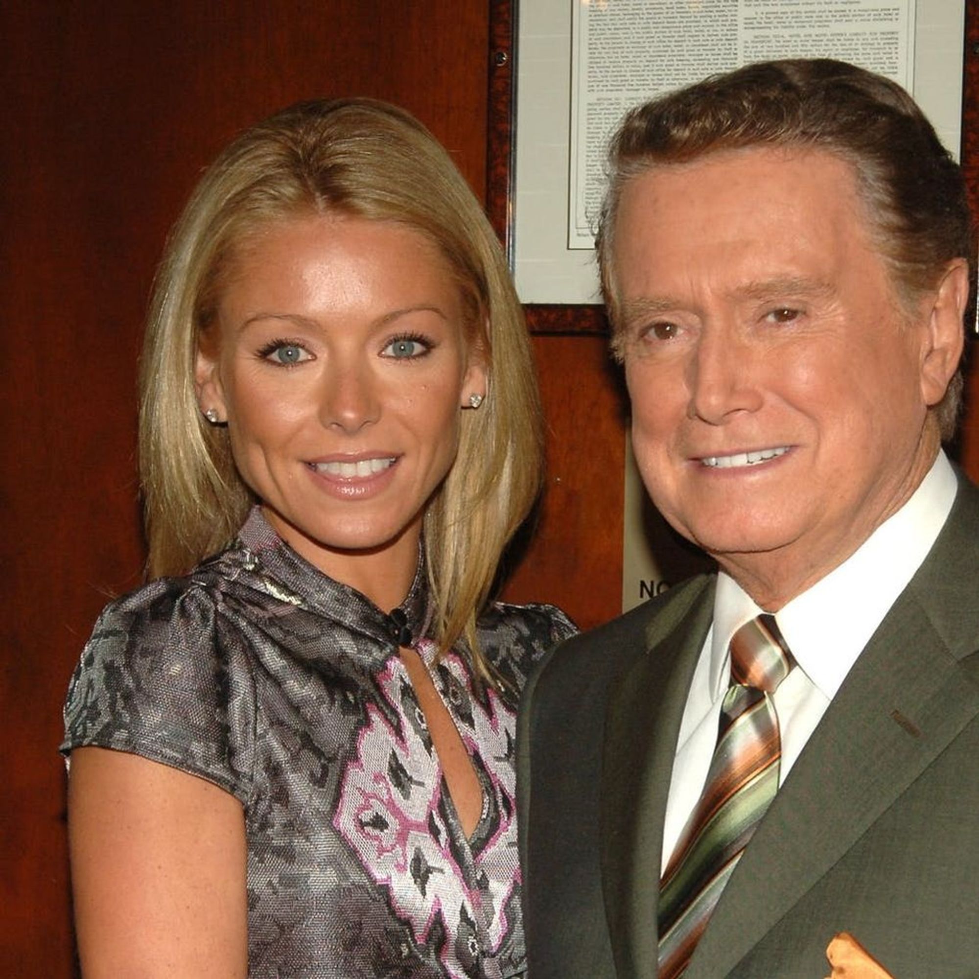 Kelly Ripa Reveals Regis Philbin Had *This* Unusual Rule While Filming ...