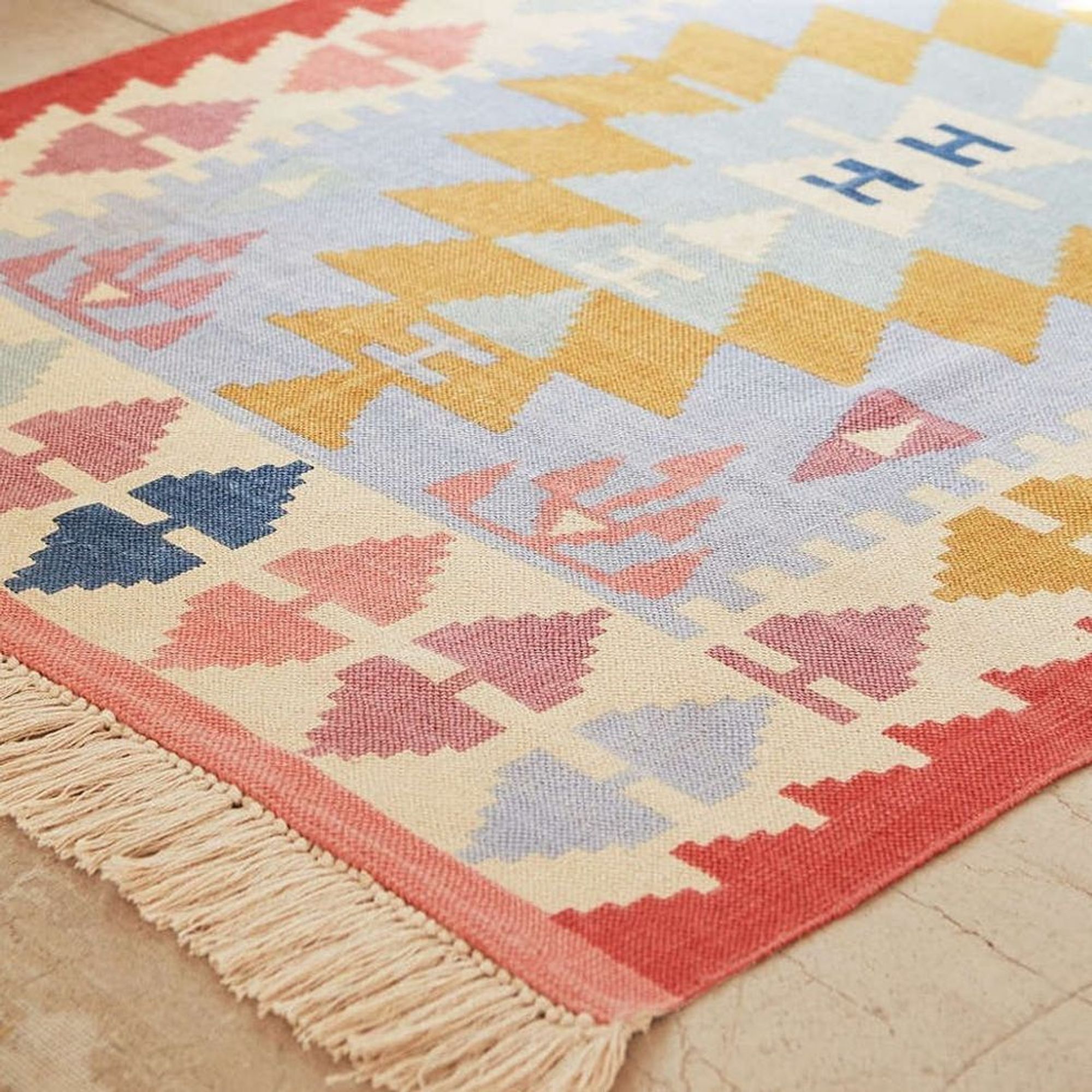 16 Budget-Friendly Statement Rugs for Spring - Brit + Co
