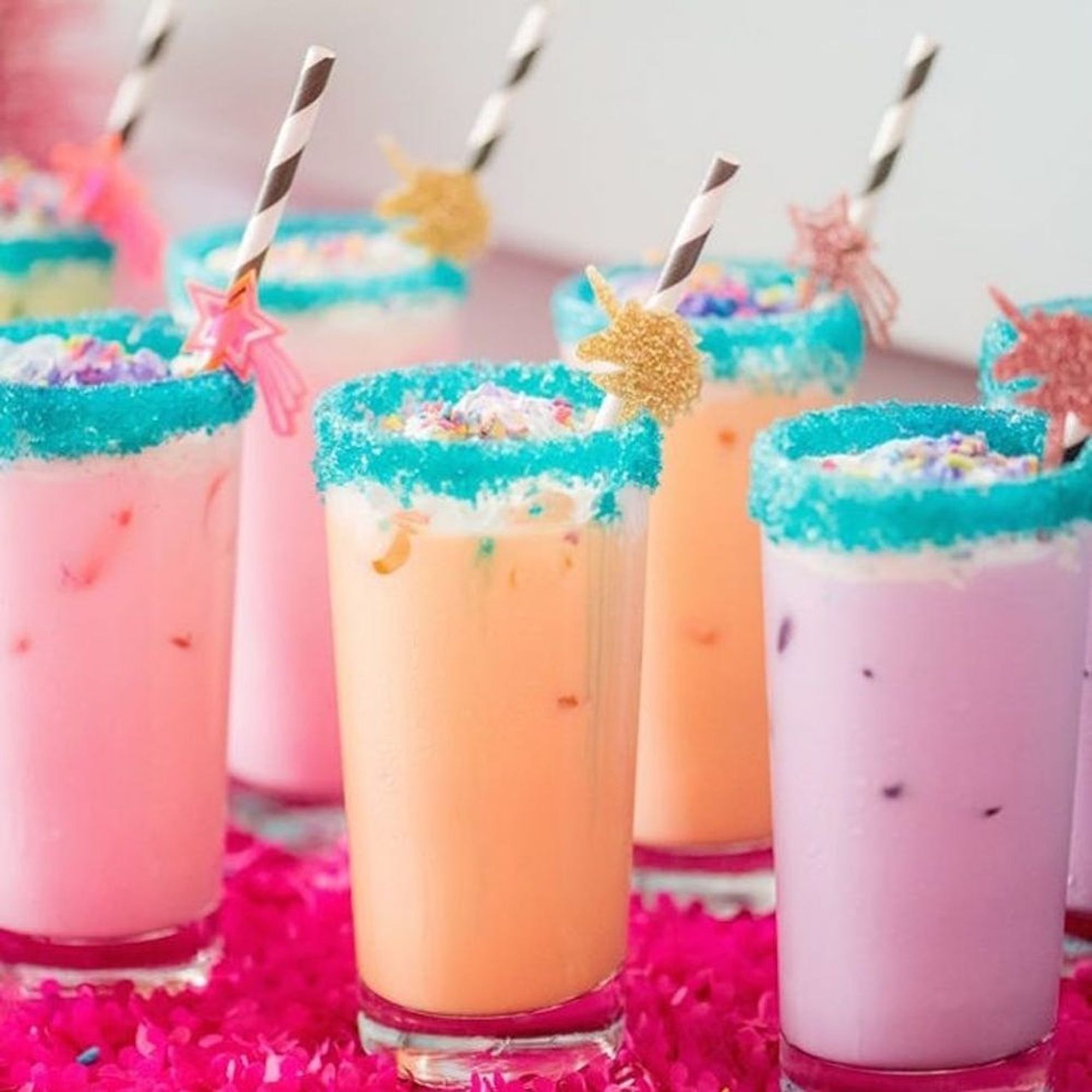 This Lisa Frank-Inspired Holiday Party Is Every ’80s and ’90s Kid’s ...