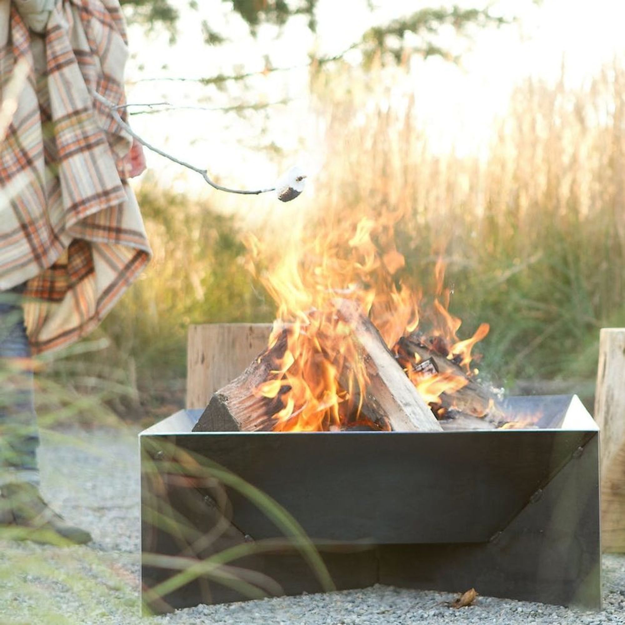 How to Host the Perfect Bonfire Party - Brit + Co