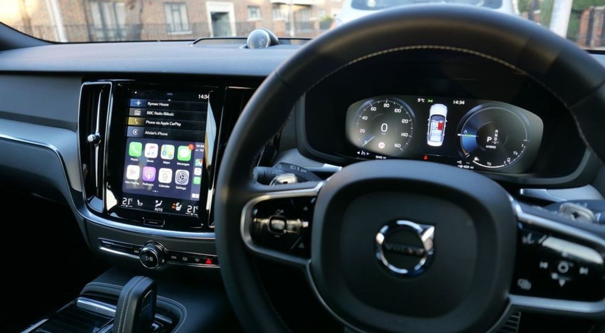 Car tech review: Volvo S60 Sensus infotainment with CarPlay - Gearbrain