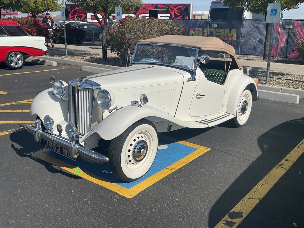 Mecum’s Glendale Auction: Our Favorite Cars Rocking Steelies and ...