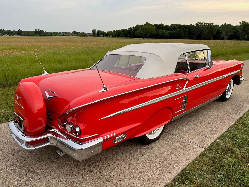 Hemmings Auctions Weekly Round Up: 1957 Pontiac Safari, 1954 Jaguar ...