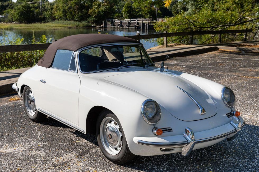 A stylish 1955 GMC pickup, Hemi-powered Road Runner, and split-window ...