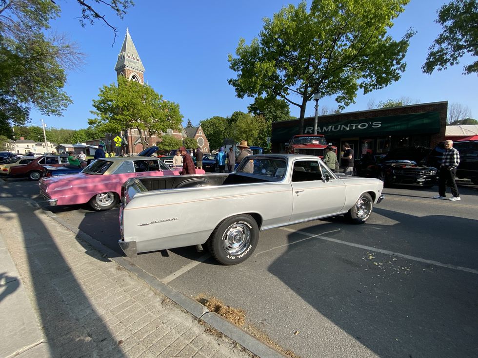 Hemmings 2023 Cruise-Ins Return to Downtown Bennington | The Online ...