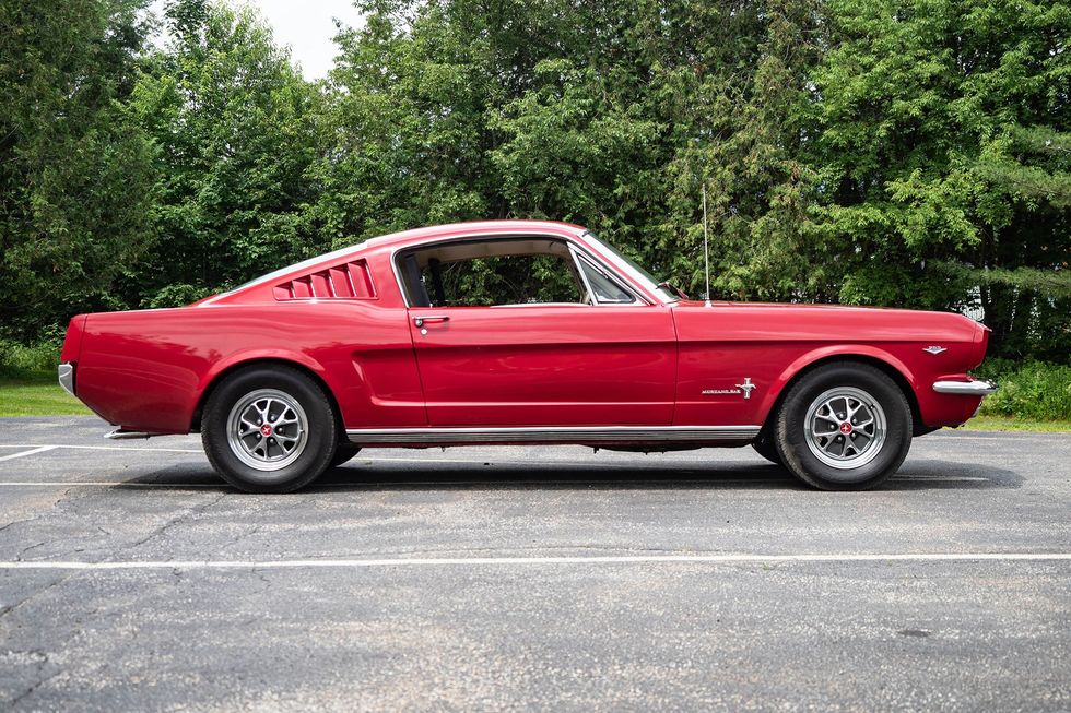 Market Snapshot: Early Mustangs from 1965 and 1966 - Hemmings