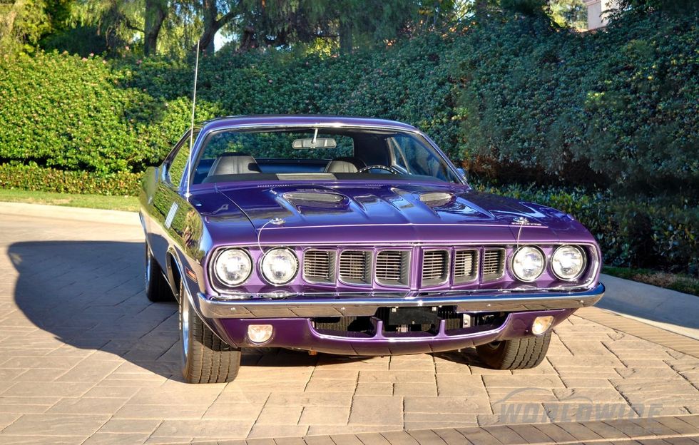 This Plum Crazy Purple 1971 Plymouth 'Cuda 440-6 is a Rare Numbers ...