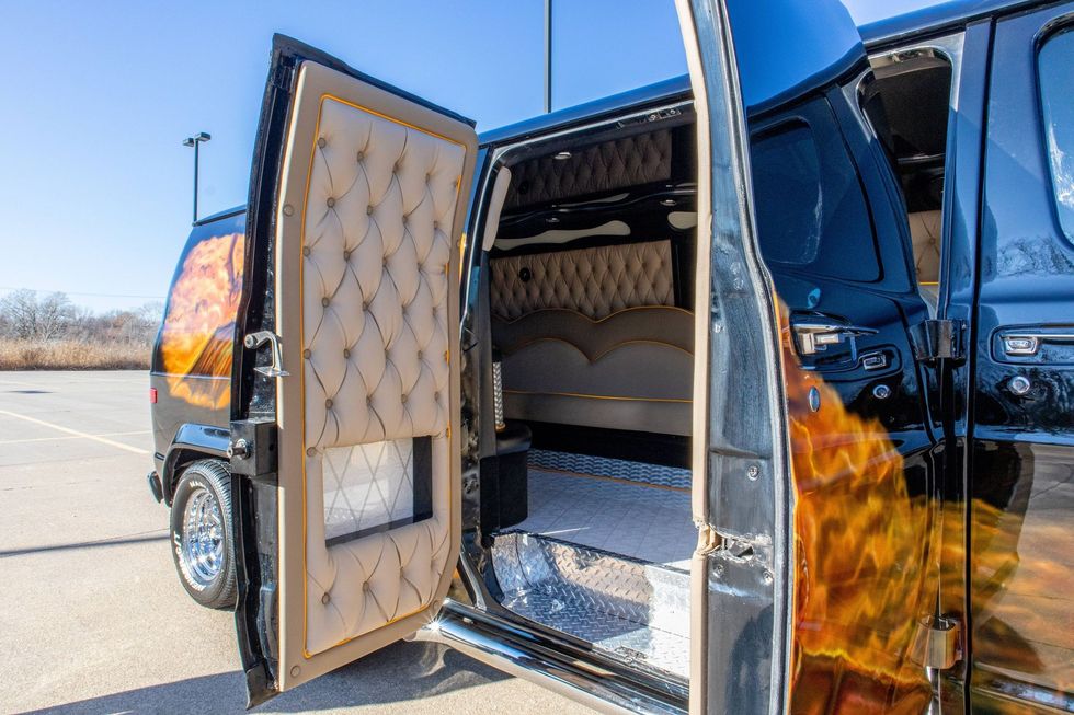 Find of the Day: This Fire-Breathing Custom 1980 Dodge Van is a VIP ...