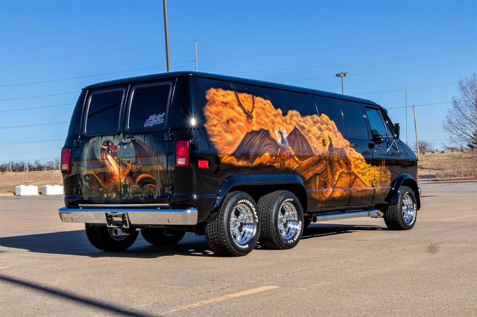 Find of the Day: This Fire-Breathing Custom 1980 Dodge Van is a VIP ...