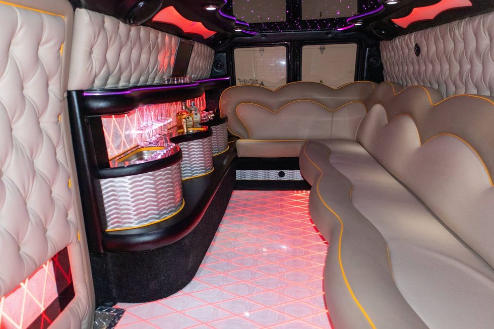 Find of the Day: This Fire-Breathing Custom 1980 Dodge Van is a VIP ...