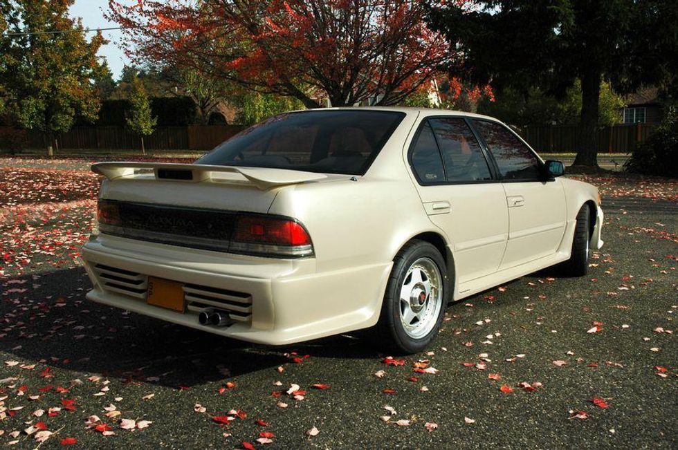 Accessorized 1989 Nissan Maxima SE has hardly aged since Road & Track ...