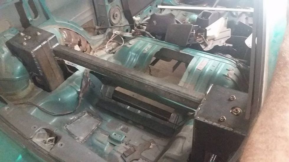 Geo Metro built for rallying makes surprise wedding stop | Hemmings