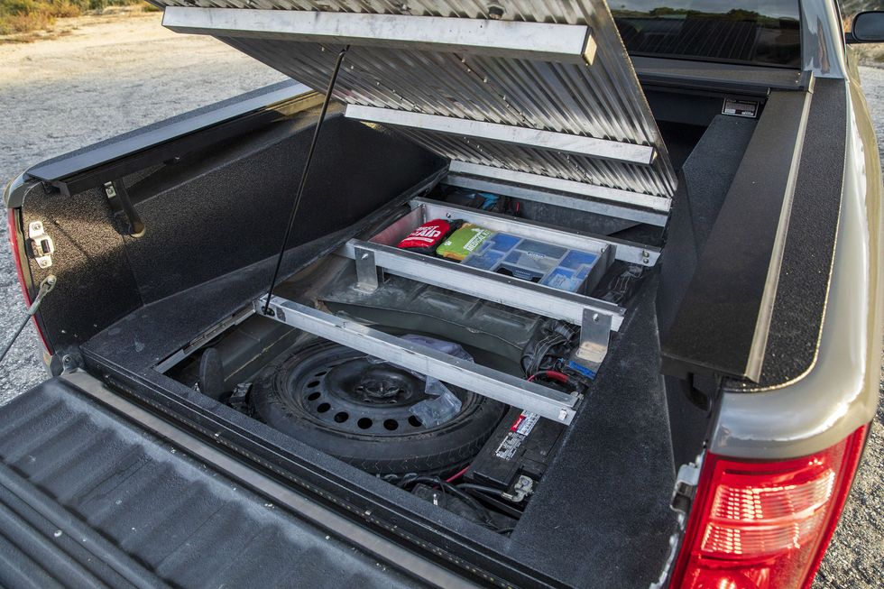 This 2009 Dodge Charger Ute Conversion Has A 392ci Hemi And A Proper ...