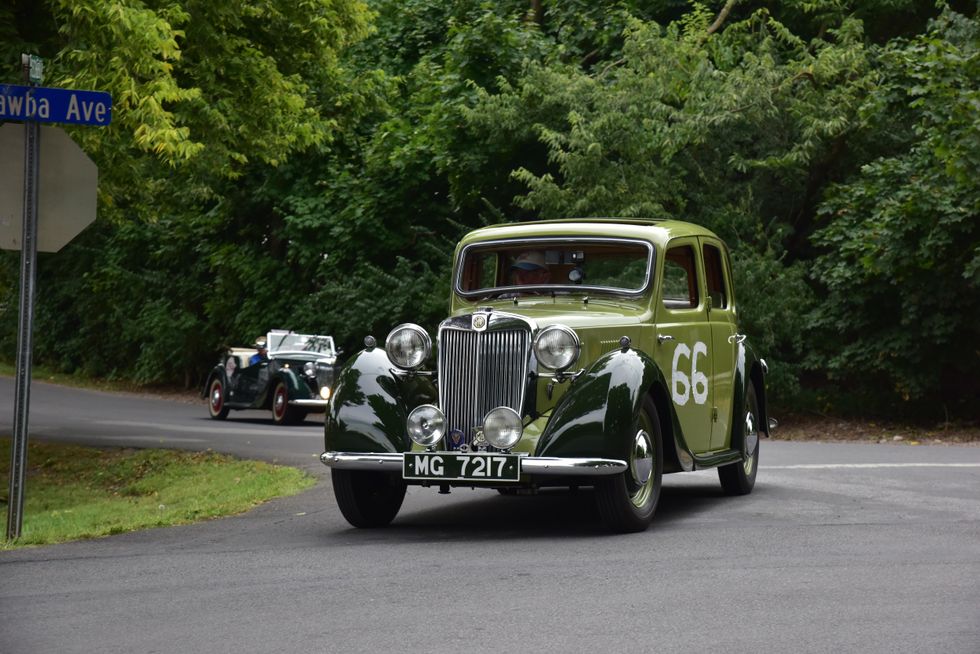 Put-in-Bay sports car races conclude with eclectic cup race | Hemmings