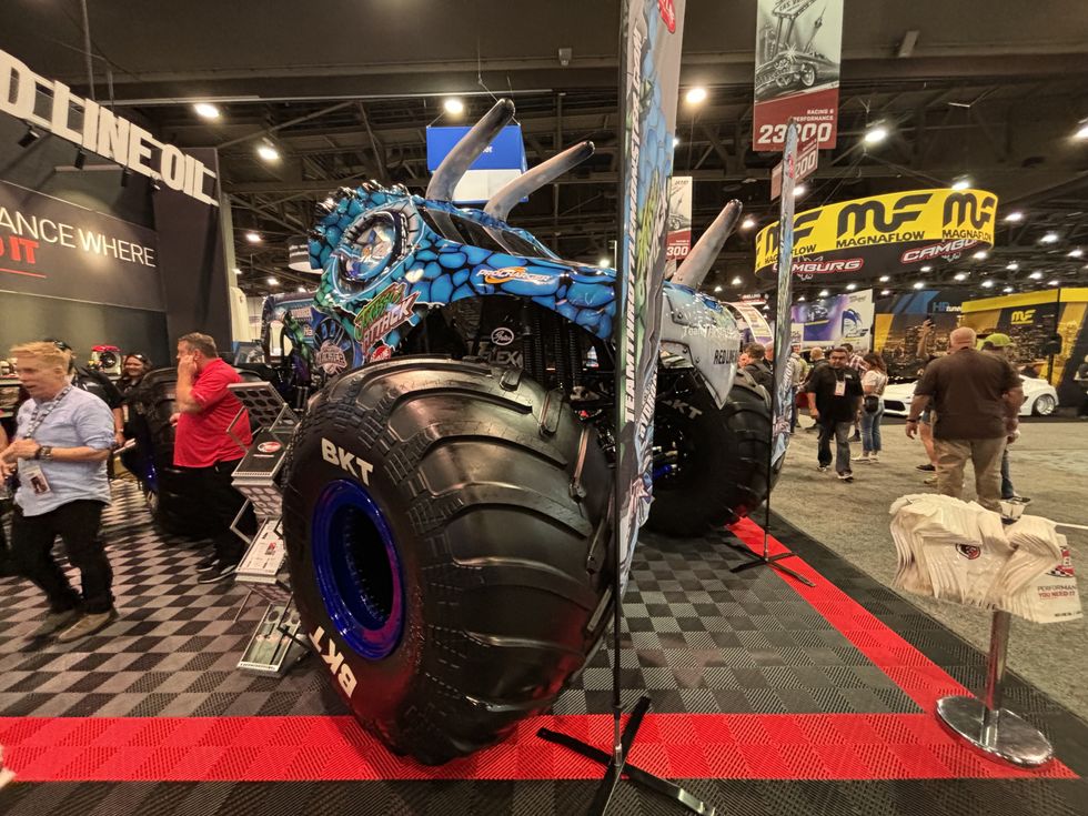 2023 SEMA Reveal: This Hydrogen-Powered Monster Truck Boasts Over 1,000 ...