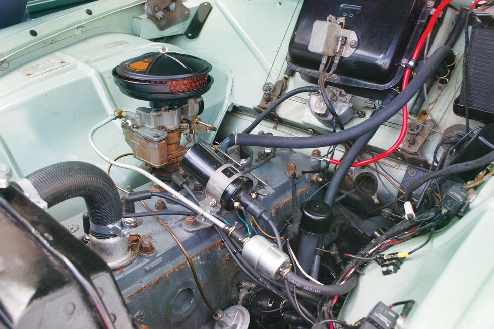 With the hardtop Country Club of 1952, Nash tried something new ...