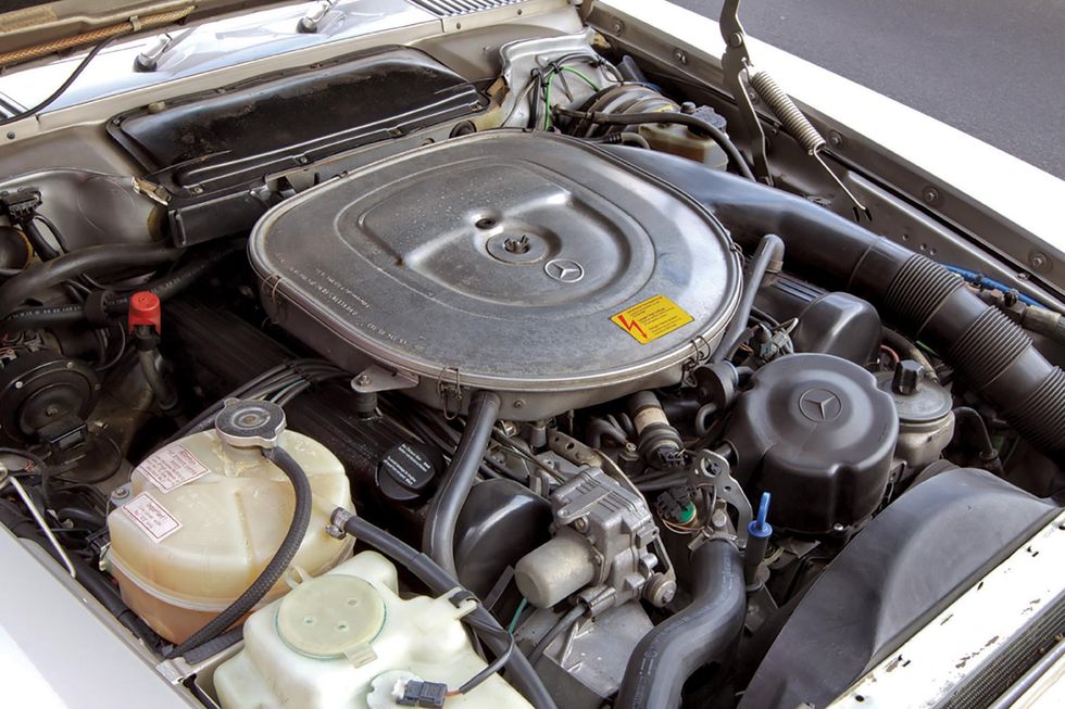 What to know when buying a "rock of ages" Mercedes-Benz R 107-chassis ...