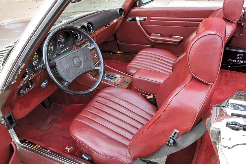 What to know when buying a "rock of ages" Mercedes-Benz R 107-chassis ...