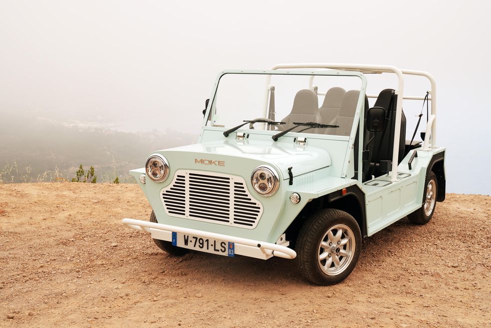 Daily Briefing: Best of Show in Vegas, Classic Mini Moke Returns in ...