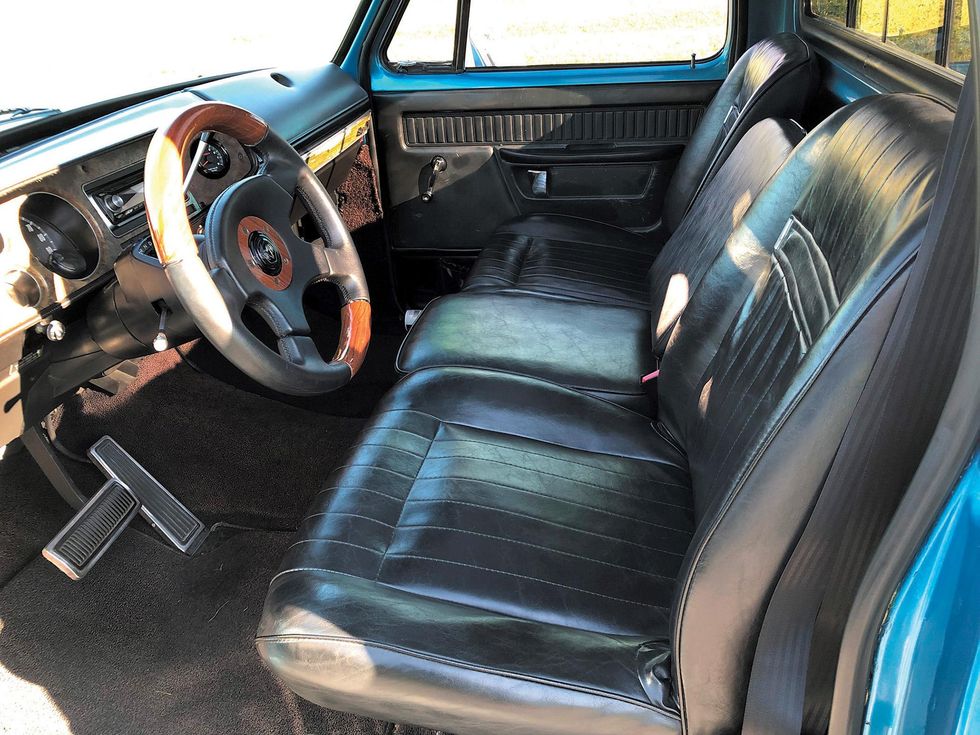 Hidden away for years, preserved 1975 Dodge D100 Adventurer now enjoys ...