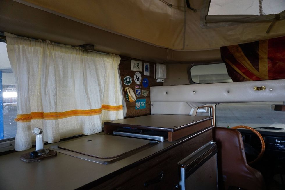 Find of the Day: Go Off-Road in a Retro 1978 Toyota Chinook RV Camper ...