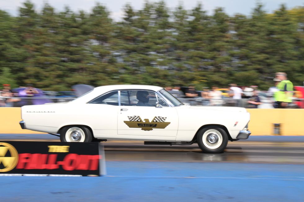 Here to have fun: A 427 tribute 1966 Ford Fairlane 500 hits the track ...