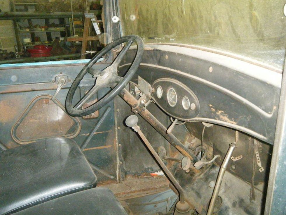 This 1933 Ford Model BB 1.5-ton truck would be an awesome mobile ...